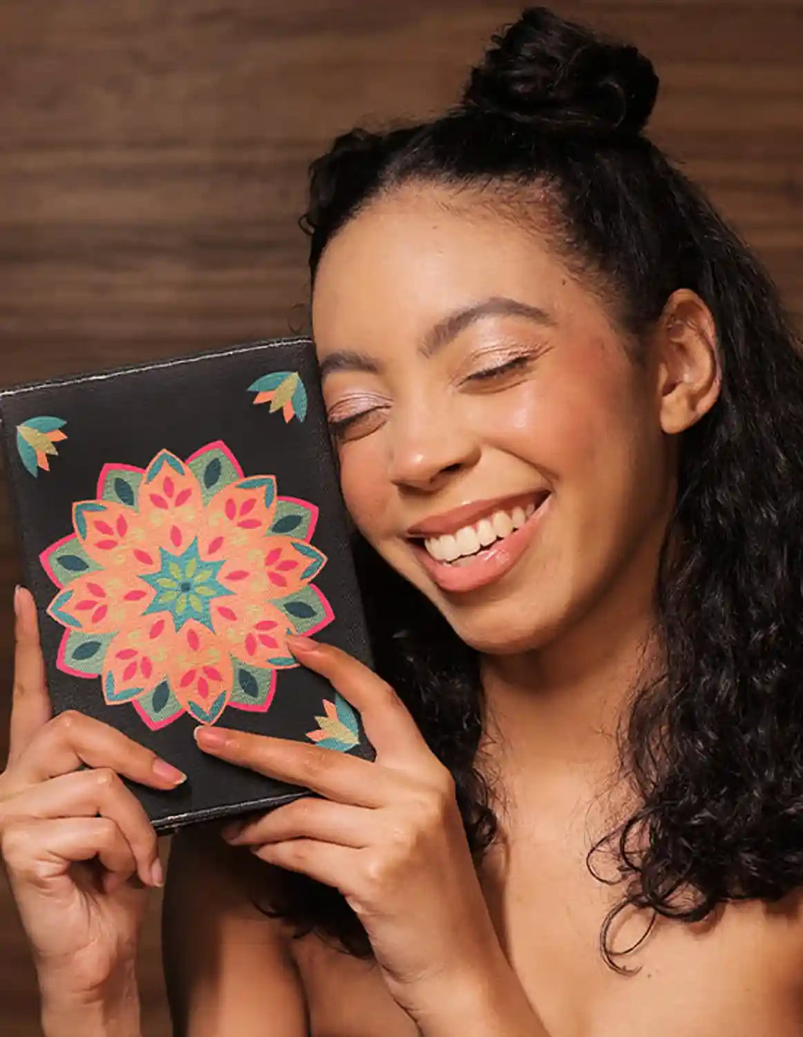 Mandala hand embroidered diary – GoneCase